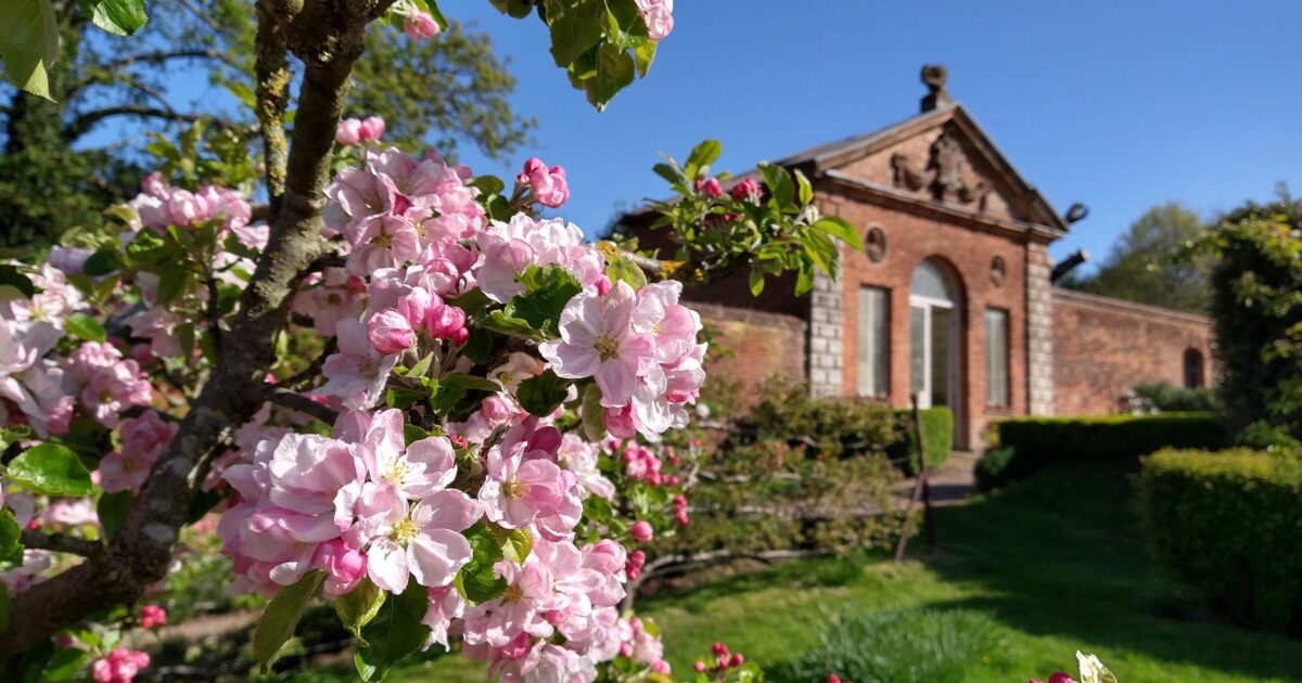 Castle Bromwich Hall - Castle Bromwich - Parks & Gardens