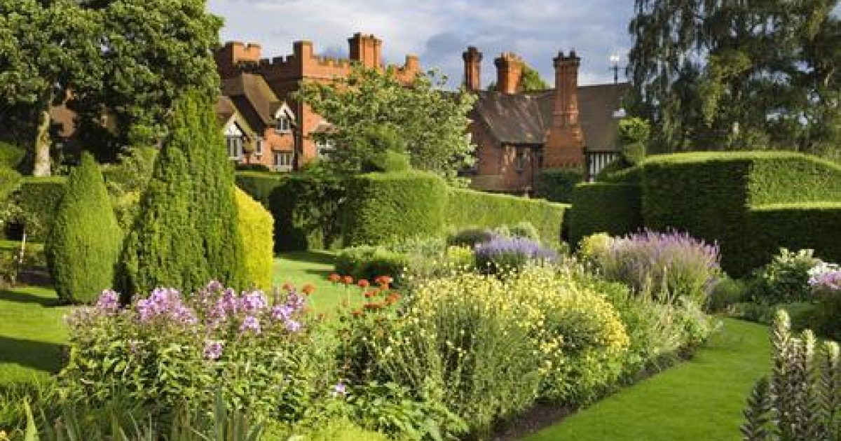 Wightwick Manor - Wolverhampton - Parks & Gardens