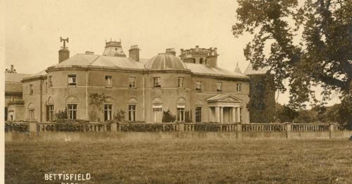 Bettisfield Hall - Bettisfield - Parks & Gardens