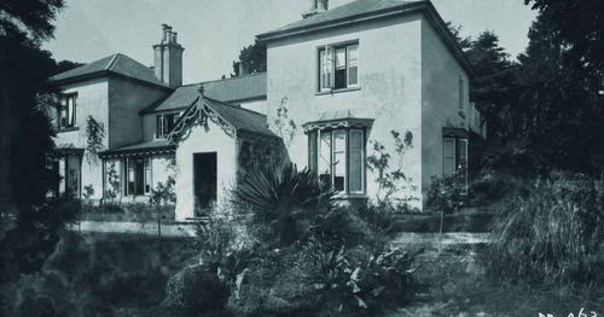 The Cross Llanblethian - Llanblethian - Parks & Gardens