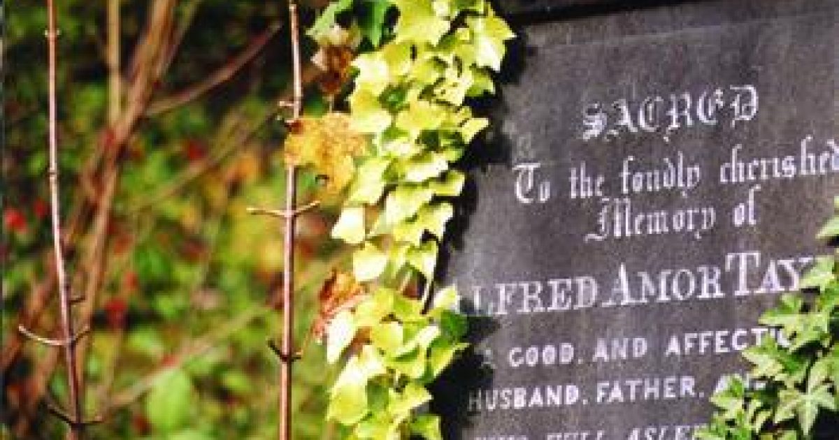 Arnos Vale Cemetery - Bristol - Parks & Gardens