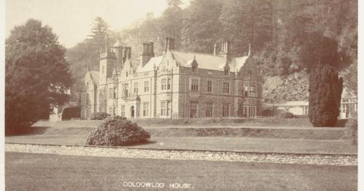 Doldowlod - Llanwrthwl - Parks & Gardens