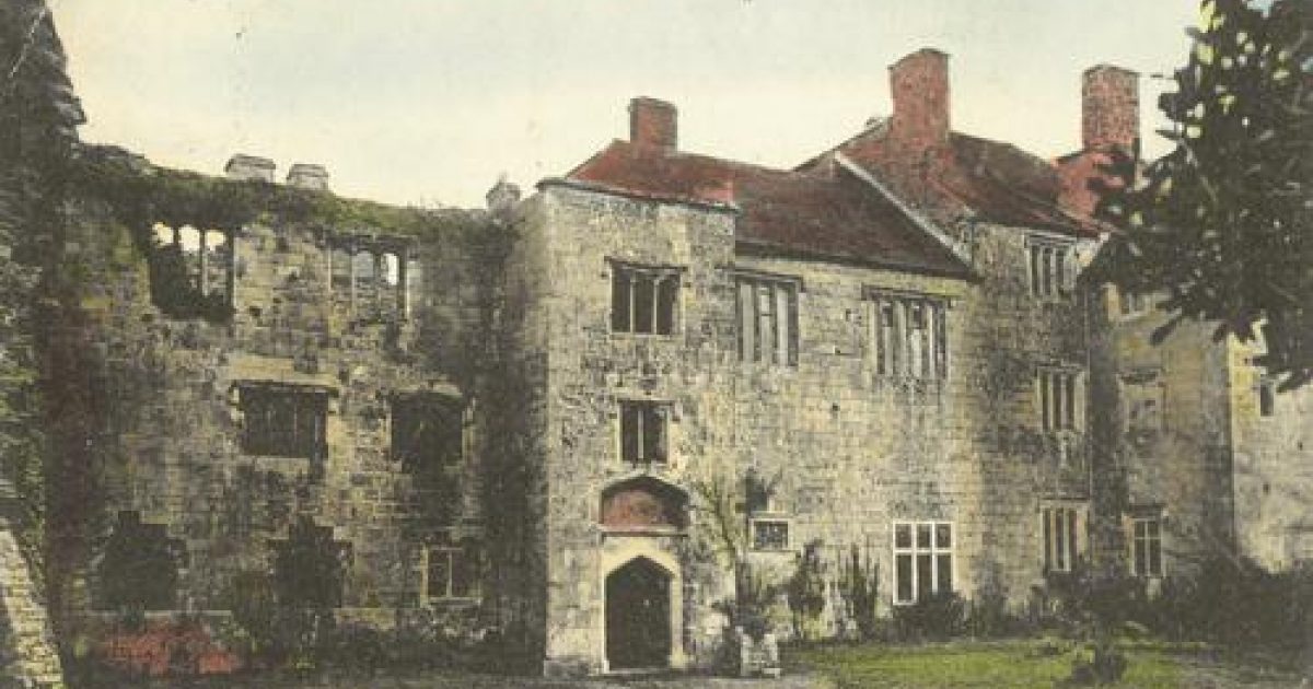 Pencoed Castle - Newport - Parks & Gardens