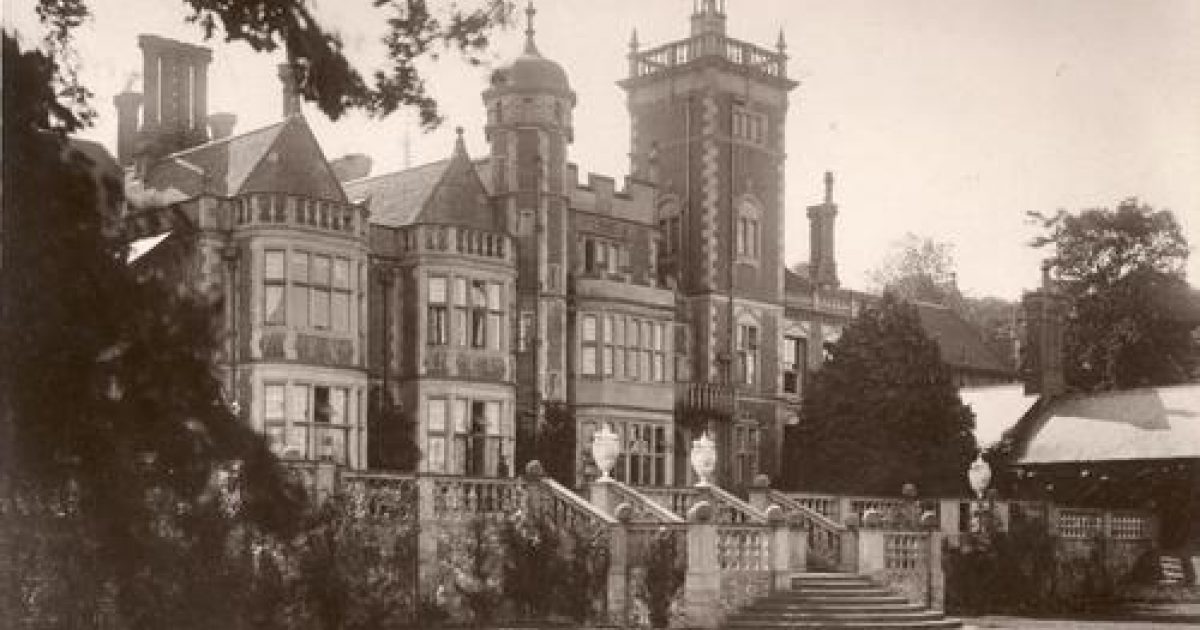 Horsley Hall - Gresford - Parks & Gardens