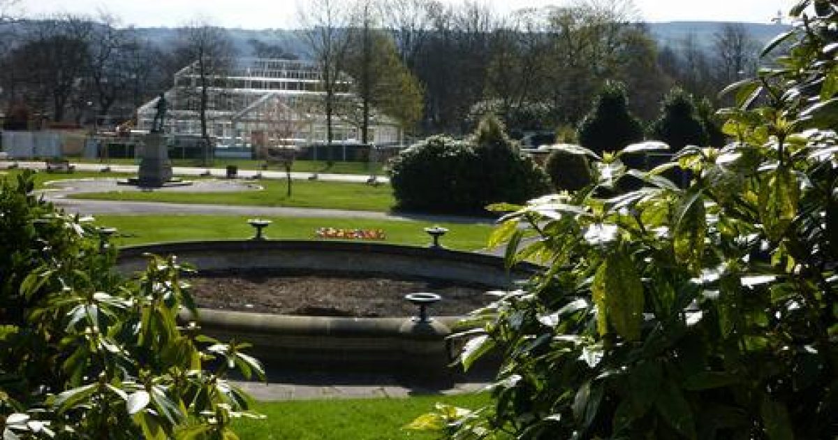 Greenhead Park - Huddersfield - Parks & Gardens