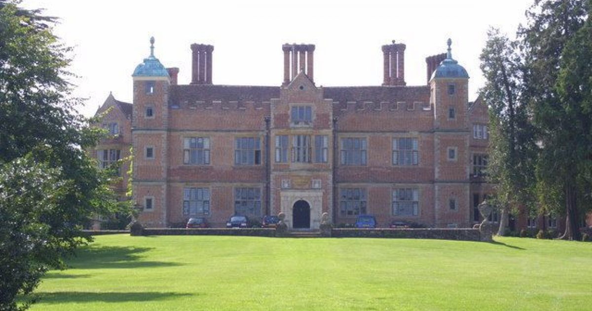 Chilham Castle - Canterbury - Parks & Gardens