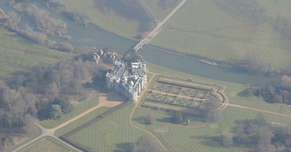 Longford Castle - Bodenham - Parks & Gardens