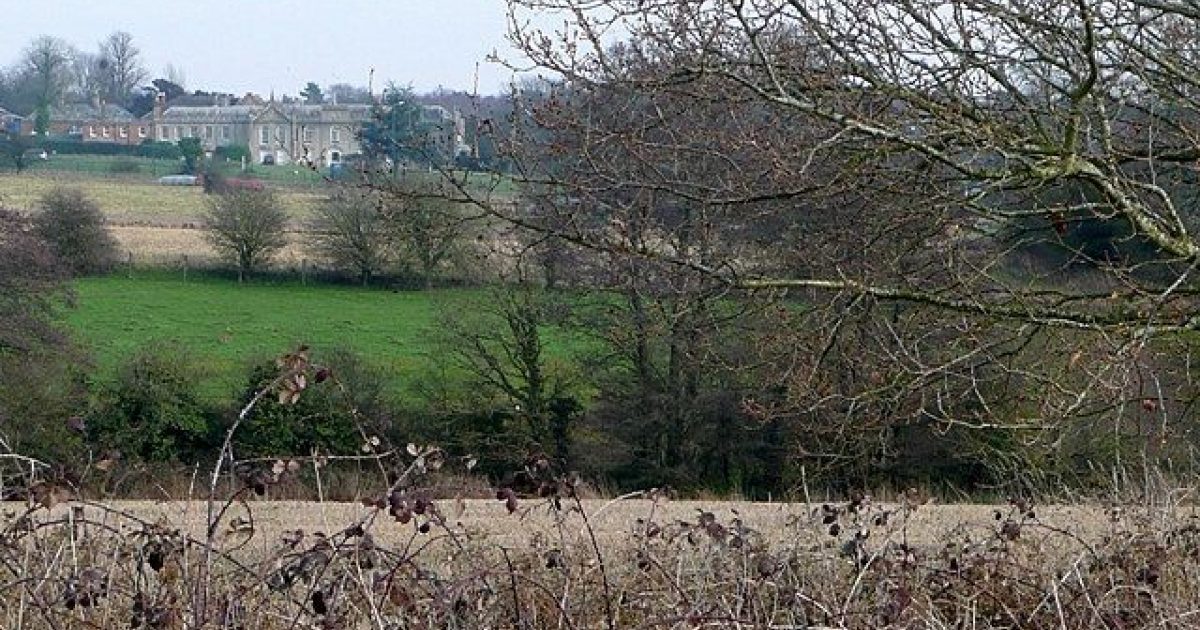 Sandleford Priory (St Gabriel's School) - Newbury - Parks & Gardens