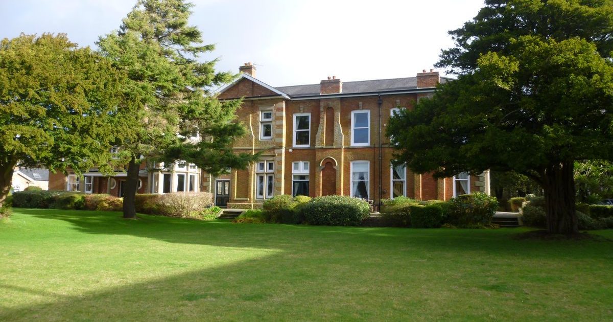 Runshaw Hall - Chorley - Parks & Gardens